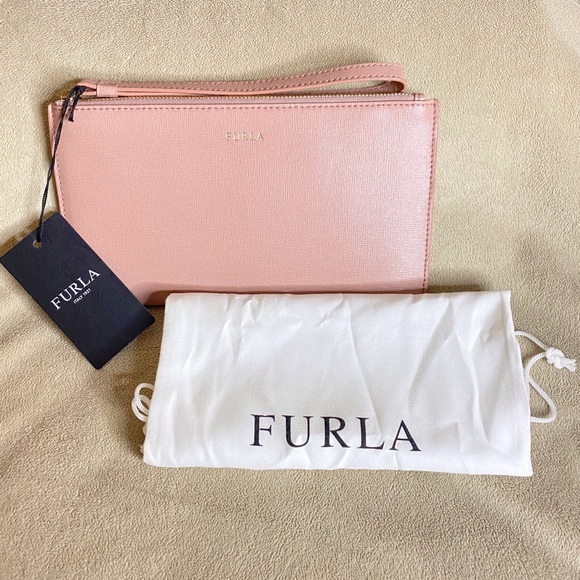 Furla | Bags | Nwt Furla 0 Leather Envelope Zip Wristlet | Poshmark